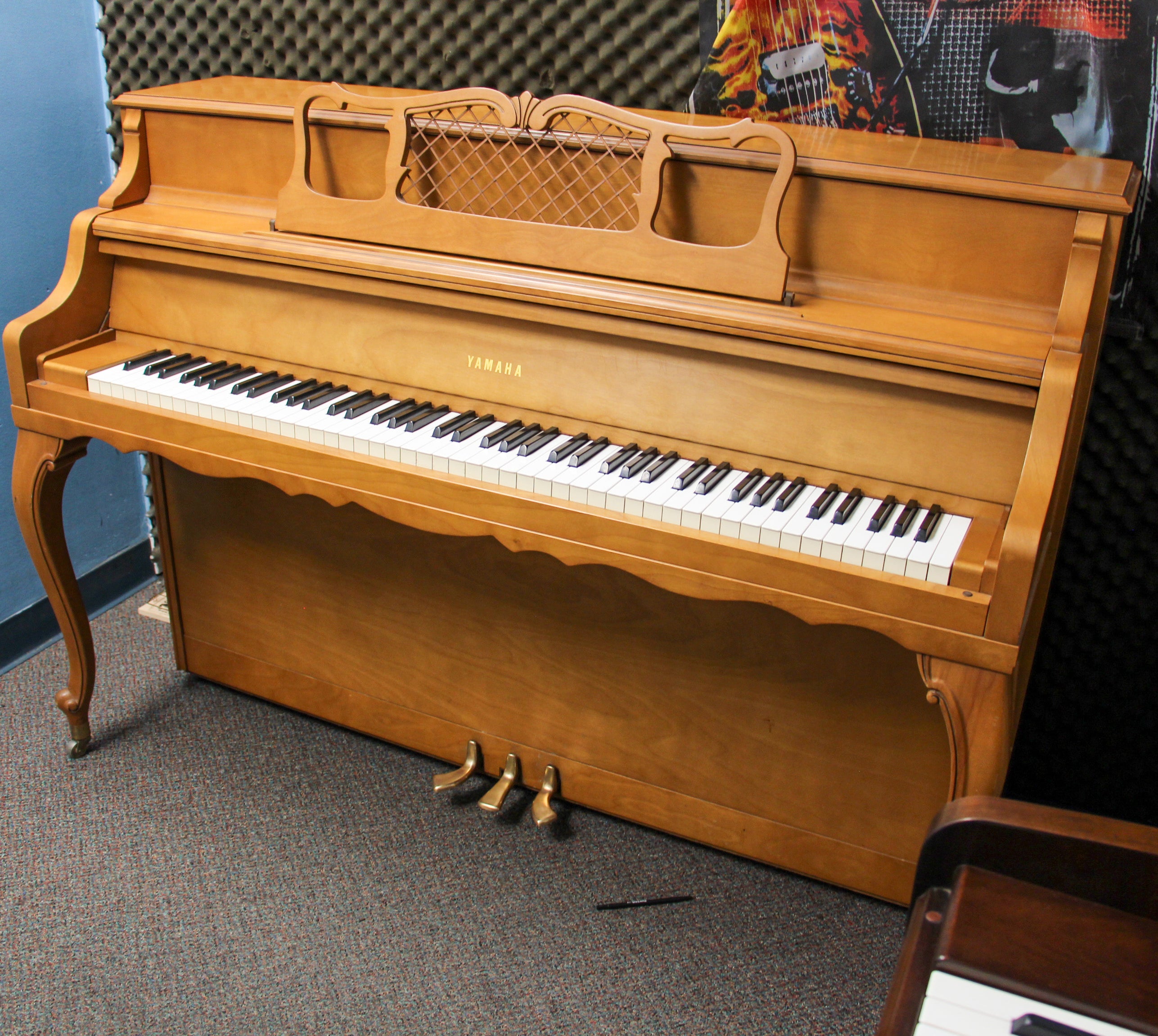 Yamaha M2 French Oak Piano | French Style w benchAlamo Music ...