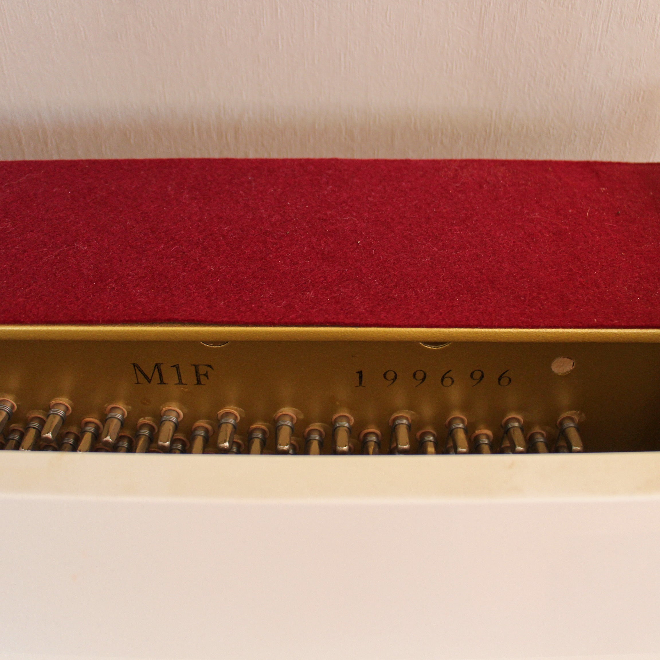 Yamaha M1F Console Upright Piano | Polished WhiteAlamo Music ...