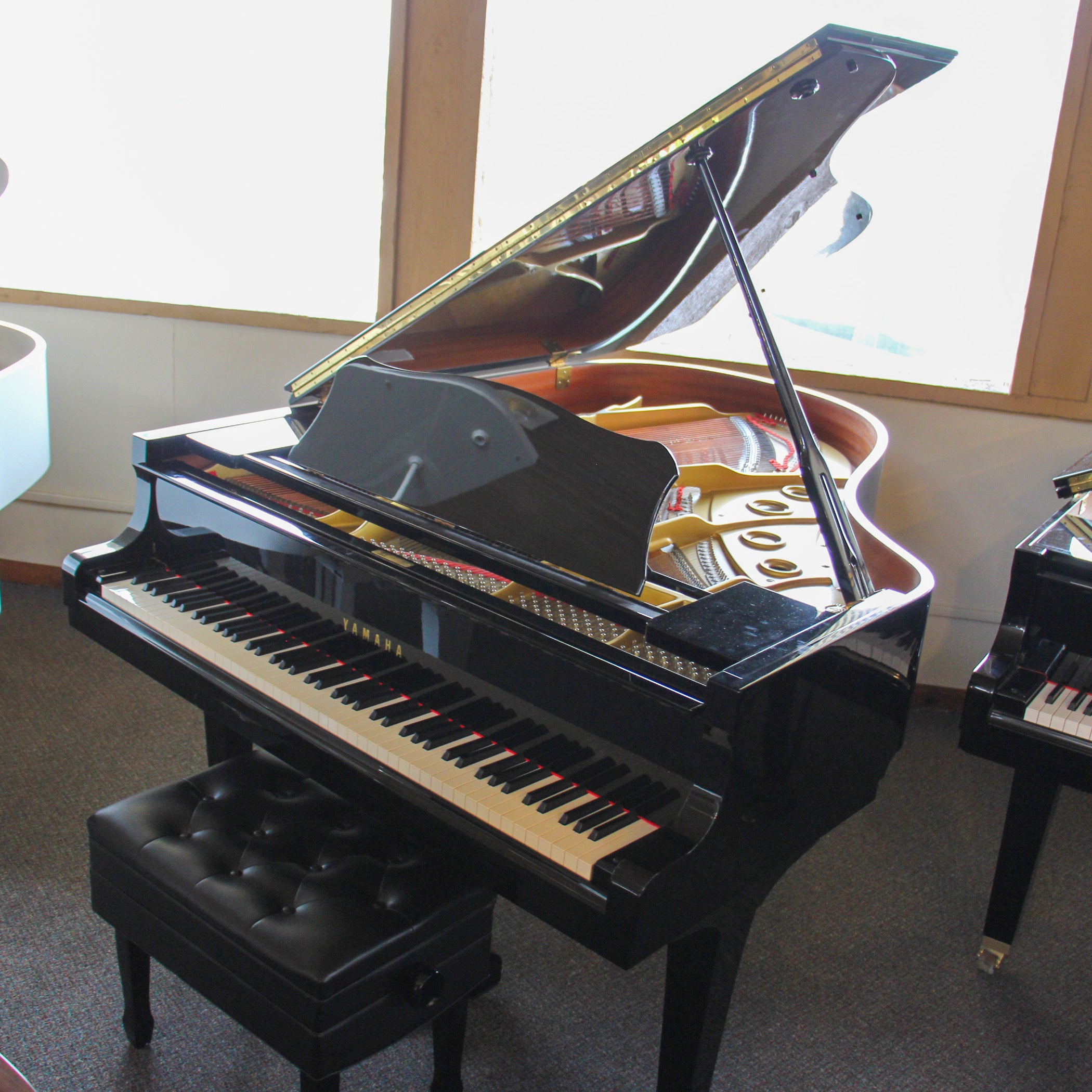 Yamaha C3 6'1" Grand Piano - Polished Ebony (1097)Alamo Music CenterYamahaGrand Pianos