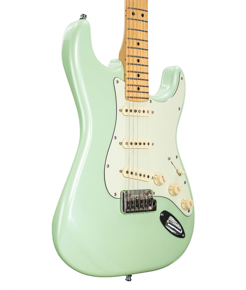 Pre-Owned Fender Limited Edition Player Stratocaster- Sea Foam Pearl ...