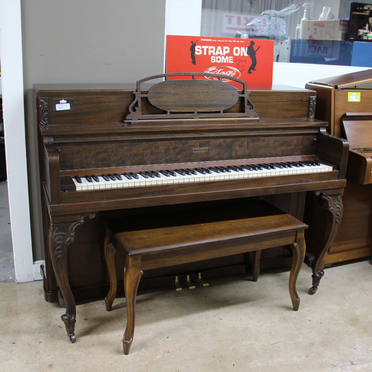 Jesse French Queen Ann Console MahoganyAlamo Music CenterJesse ...