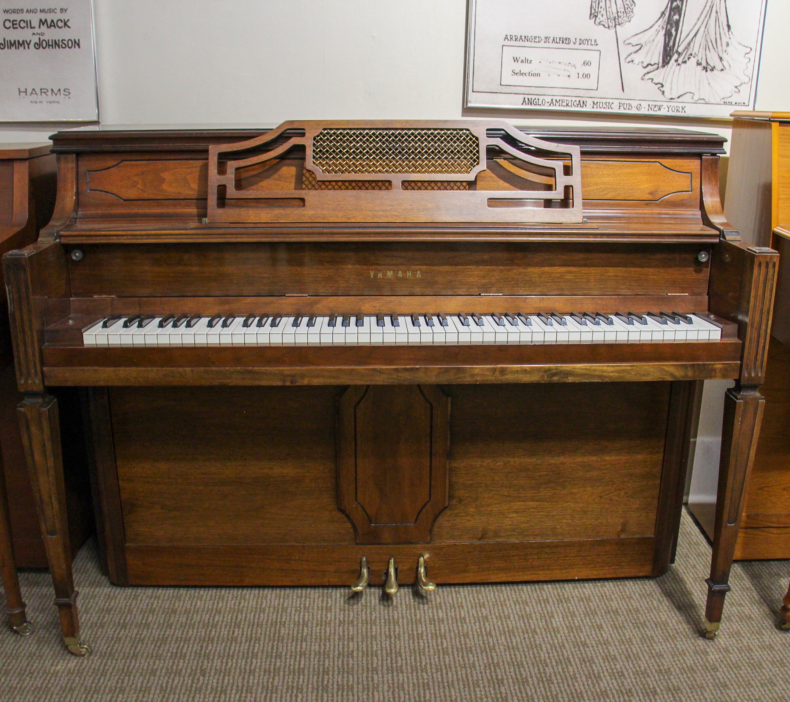 Yamaha M214 Console PianoAlamo Music CenterYamahaUPRIGHT PIANOS