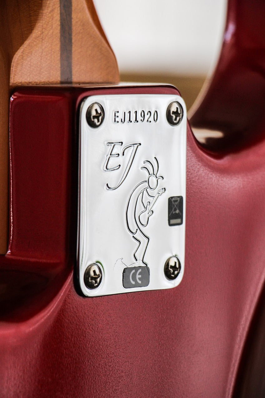 Fender Eric Johnson Stratocaster - Candy Apple RedAlamo Music ...