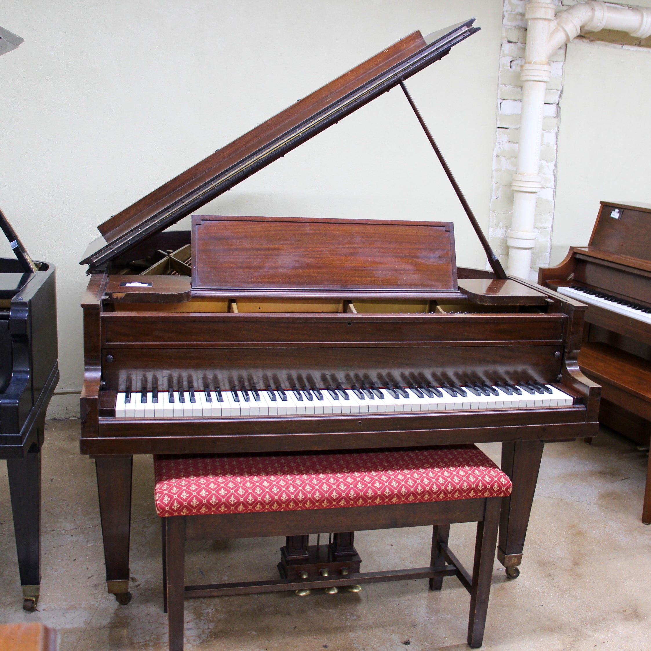 Vose & Sons Brown Mahogany Baby Grand PianoAlamo Music CenterVose ...