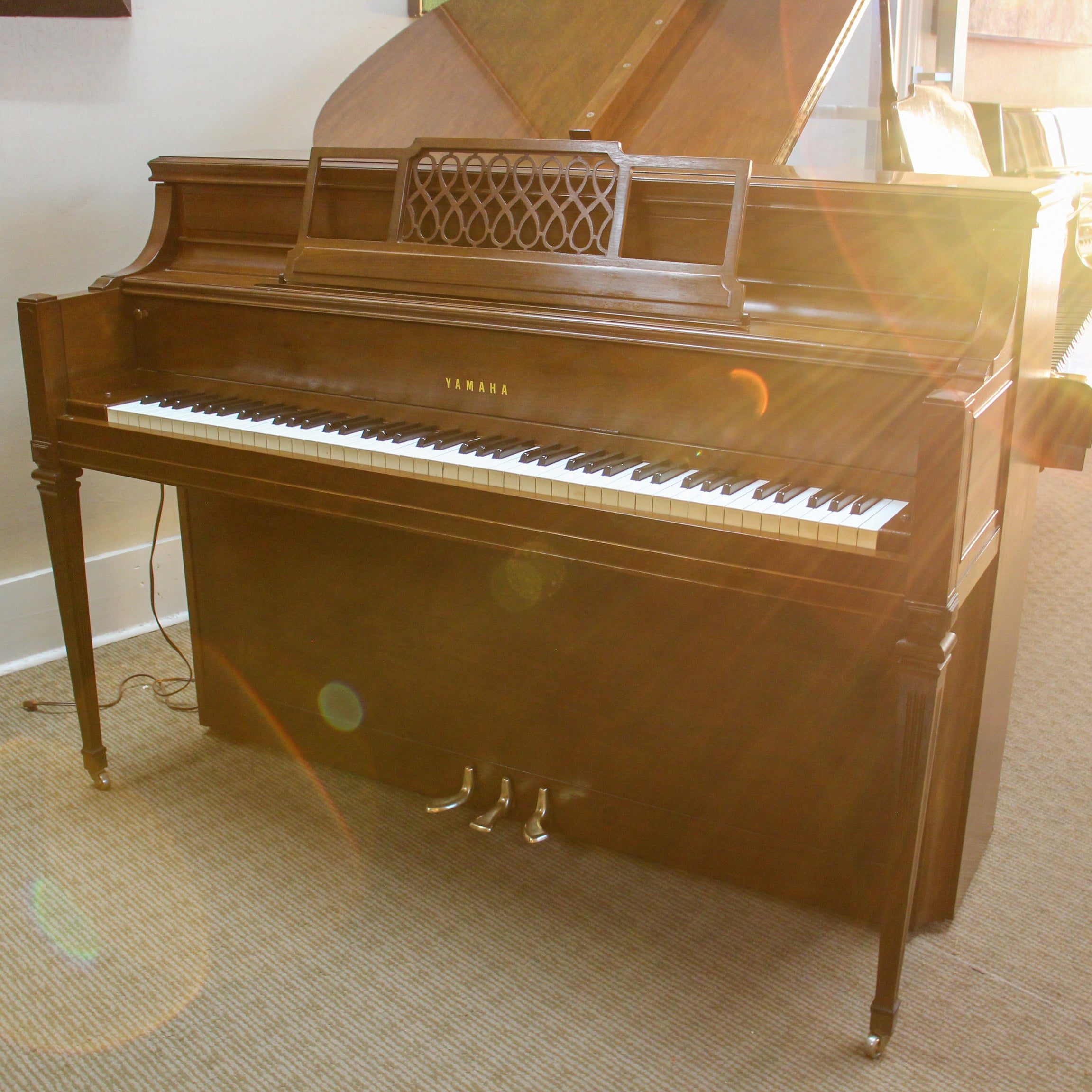 Yamaha Furniture Console Piano | WalnutAlamo Music CenterYamahaUPRIGHT ...