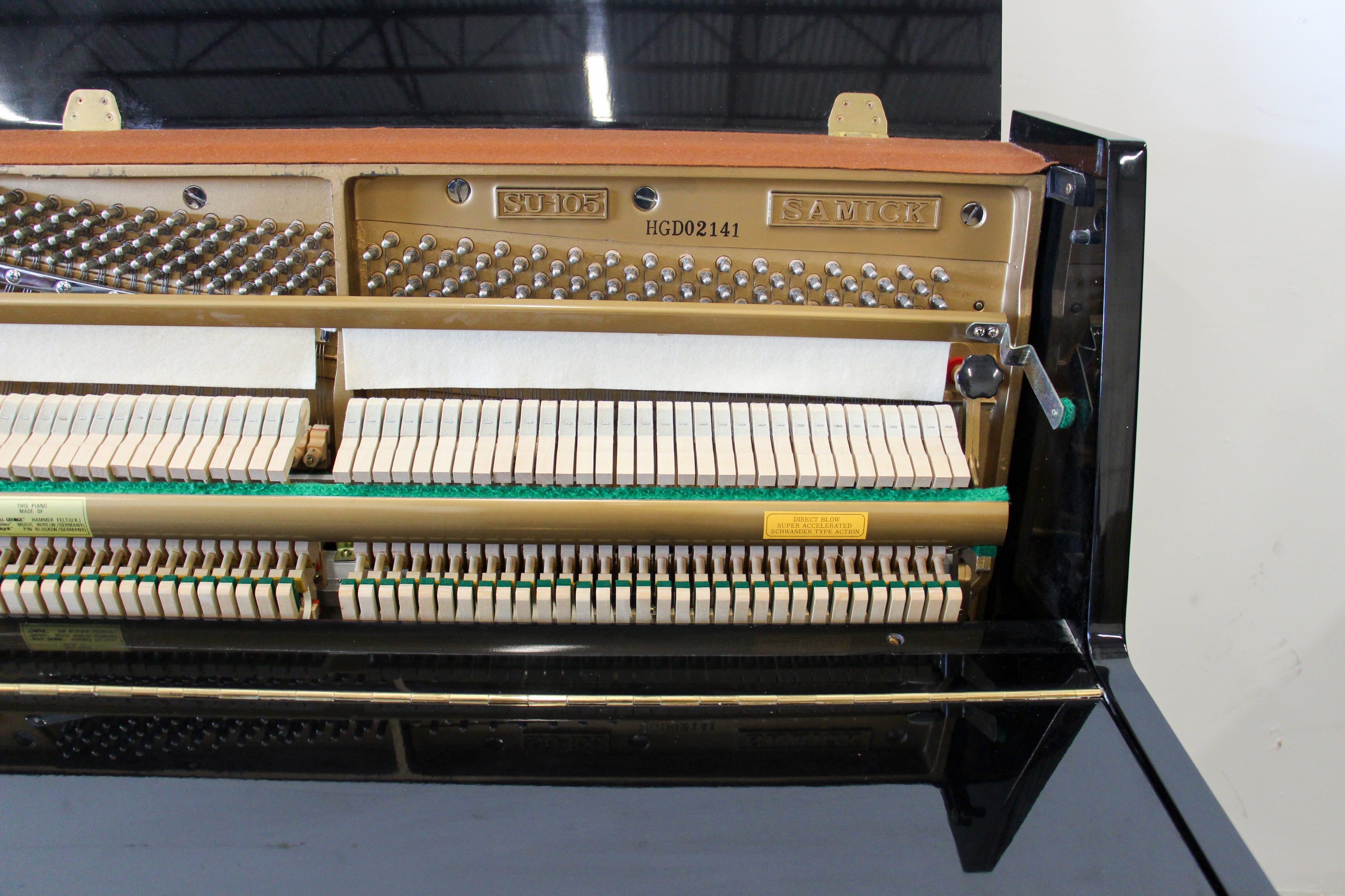 Samick SU-105 Polished Ebony Continental Console PianoAlamo Music ...