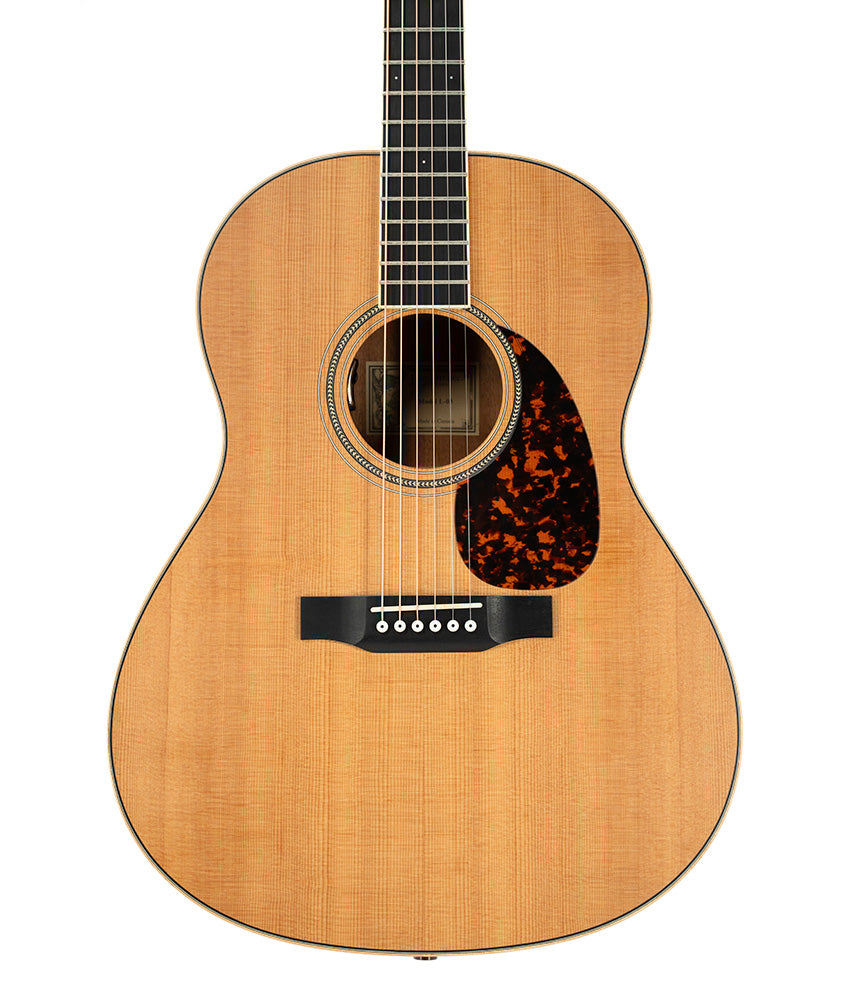 Larrivee Guitars — Alamo Music Center