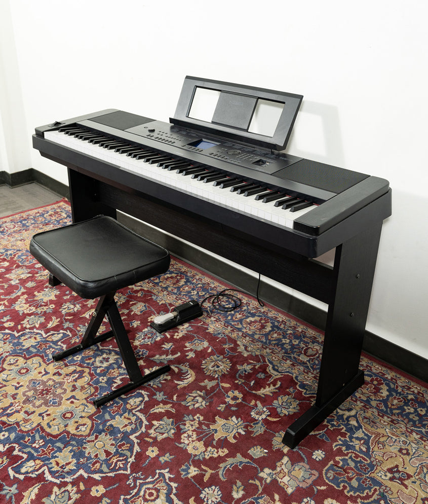 Pre-Owned Yamaha DGX-660 88-Key Portable Grand Digital Piano w/ Stand ...