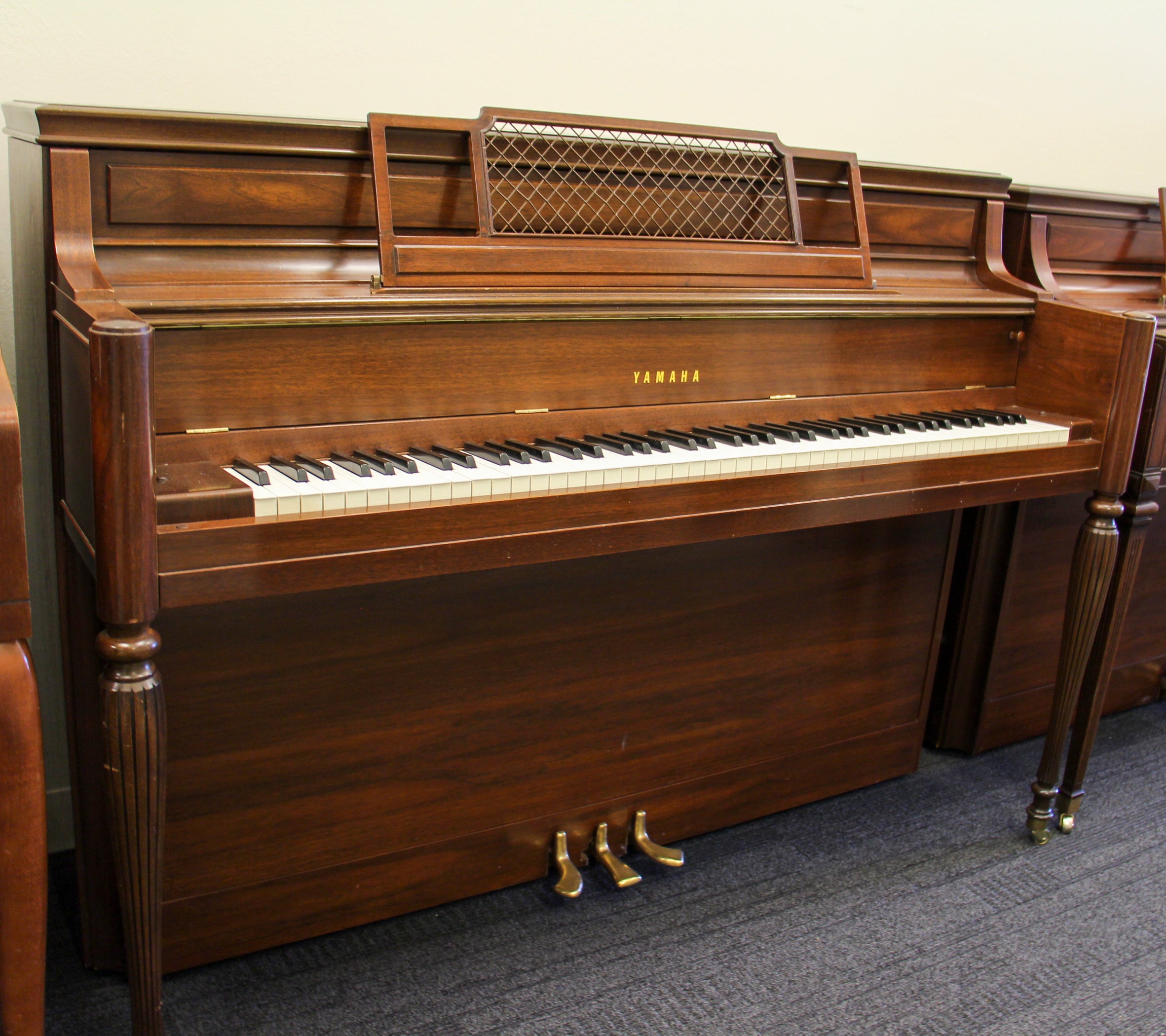 Yamaha M2F Upright Console PianoAlamo Music CenterYamahaUPRIGHT PIANOS