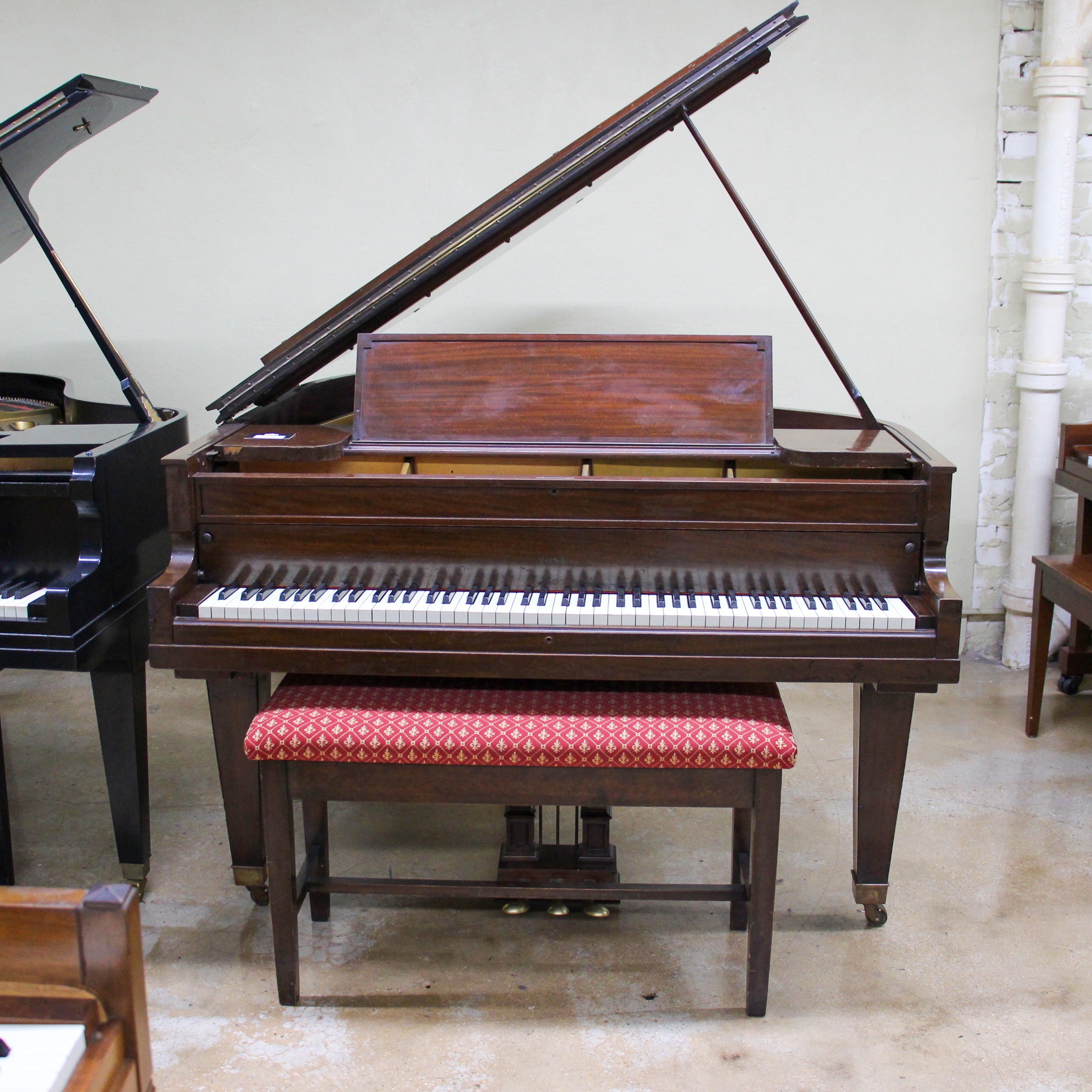 Vose & Sons Brown Mahogany Baby Grand PianoAlamo Music CenterVose ...